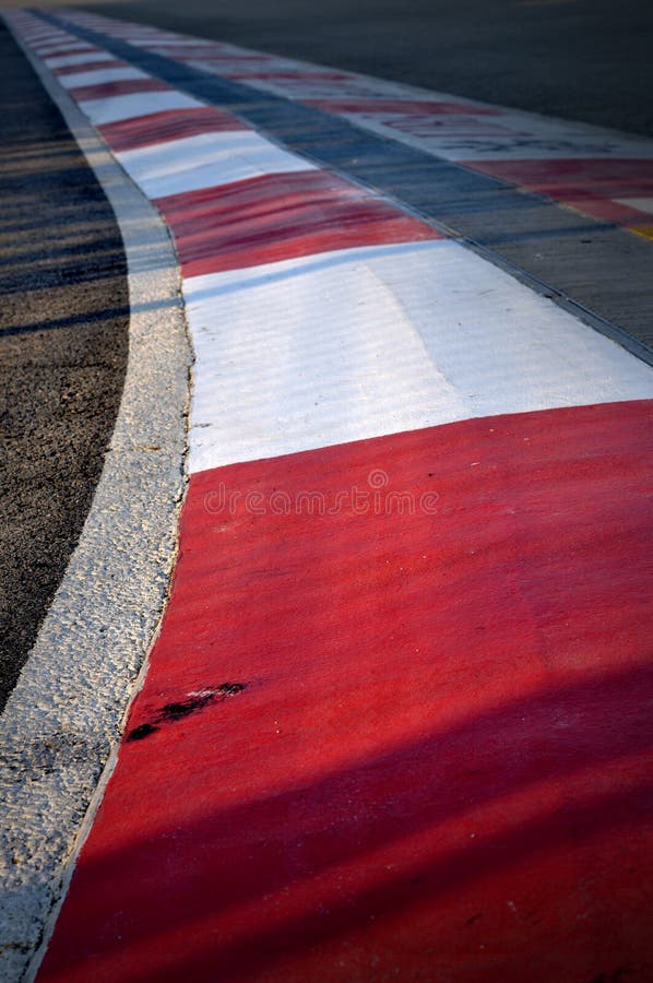 Circuit Racing Curb Red and White Formula1 Formule1 Racetrack Racing ...