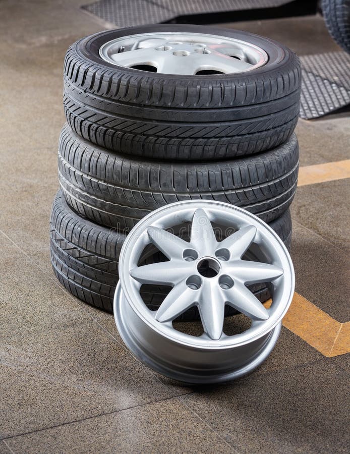 Stack Car Alloy Rim Isolated On White Background. 3d Illustration Stock ...