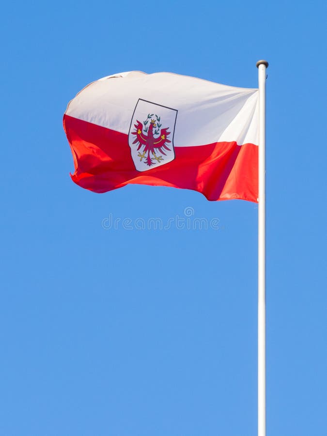 Tiroler Flagge stockbild. Bild von nave, berg, grün, italien - 33569469