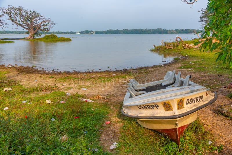 Tissa Weva Lake at Sri Lanka Editorial Photo - Image of park, fishing ...