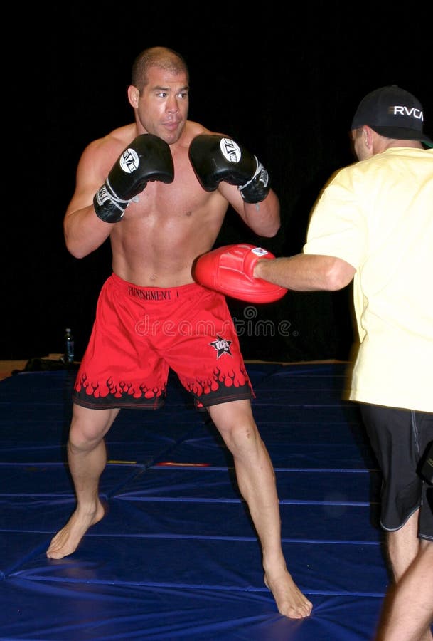 Tito Ortiz editorial image. Image of trainer, fighting - 24181415