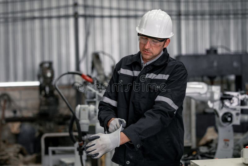 To Ensure Efficient Operation, Male Technician is Required To Wear ...