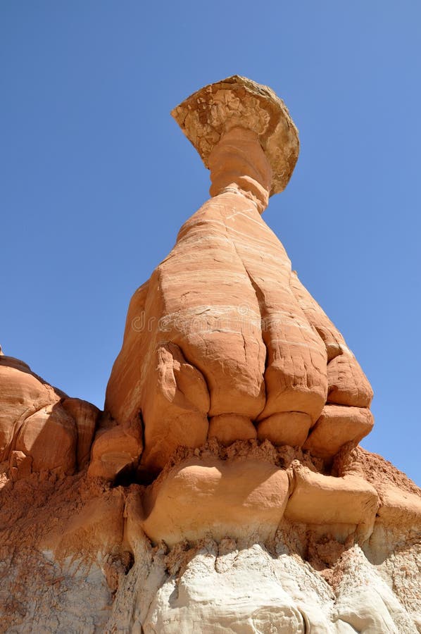 Toadstool Hoodoo in Paria RimRock Park Stock Photo - Image of toadstool ...