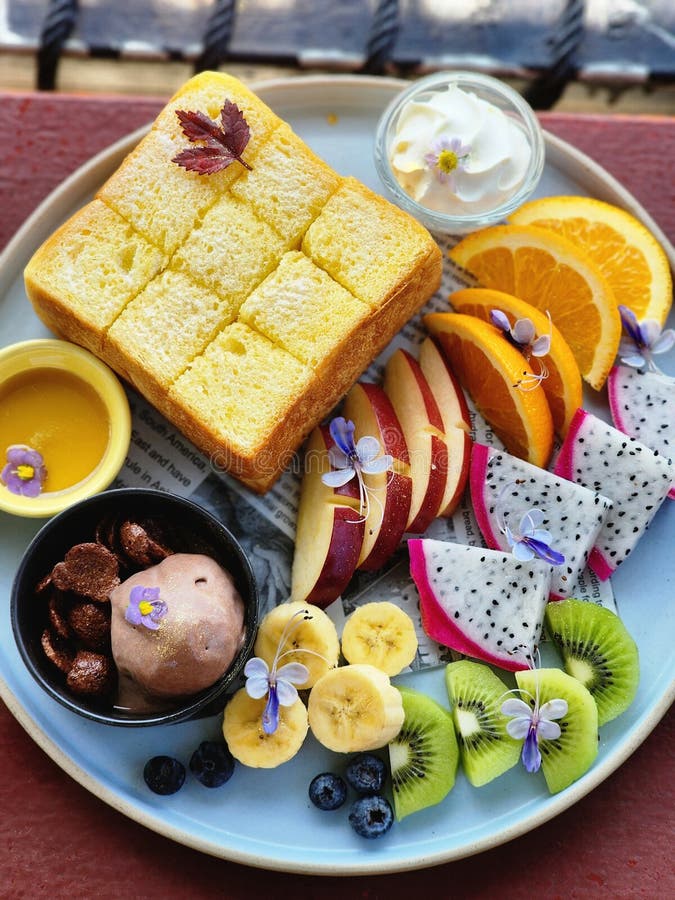 Toasted Bread and Mixed Fruit Stock Photo - Image of lunch, snack ...