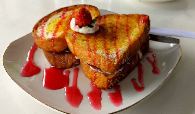 Toasted Bread with Strawberry Syrup Stock Image - Image of bread ...