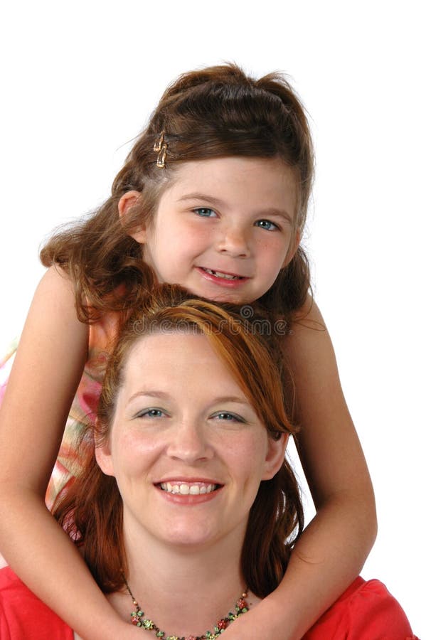 Tochter, Die Ihre Mutter Umarmt Stockfoto - Bild von frau, mutterschaft ...