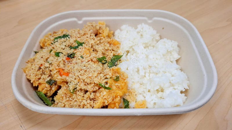 Today S Lunch Menu, White Rice and Crispy Fried Chicken Sprinkled with ...