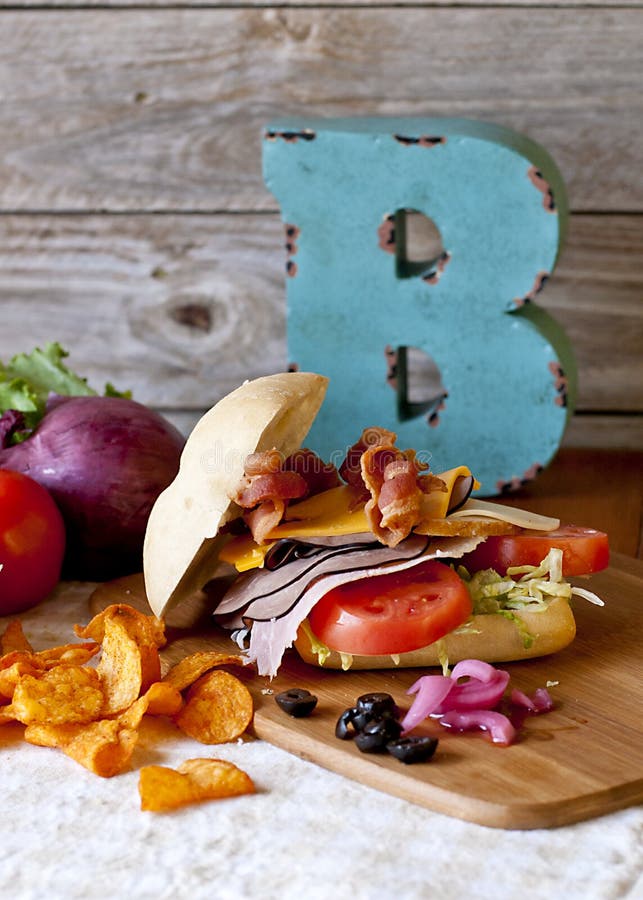 Todo intercala en un bollo imagen de archivo. Imagen de bollo - 40336733