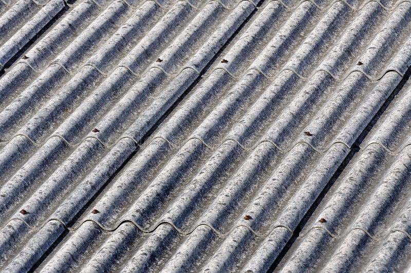 Eternit de toit d'amiante photo stock. Image du toit - 20536088