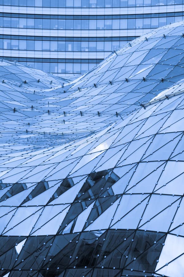 Structure Verre-métal De Bâtiment Moderne De Courbe D'architecture ...