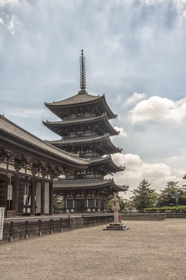 Tower of Yasaka Also Known As Hokan-ji Temple or Yasaka Pagoda is One ...