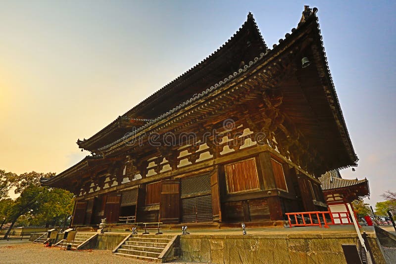 Toji Temple, Kyoto, Japan editorial stock image. Image of buddhist ...