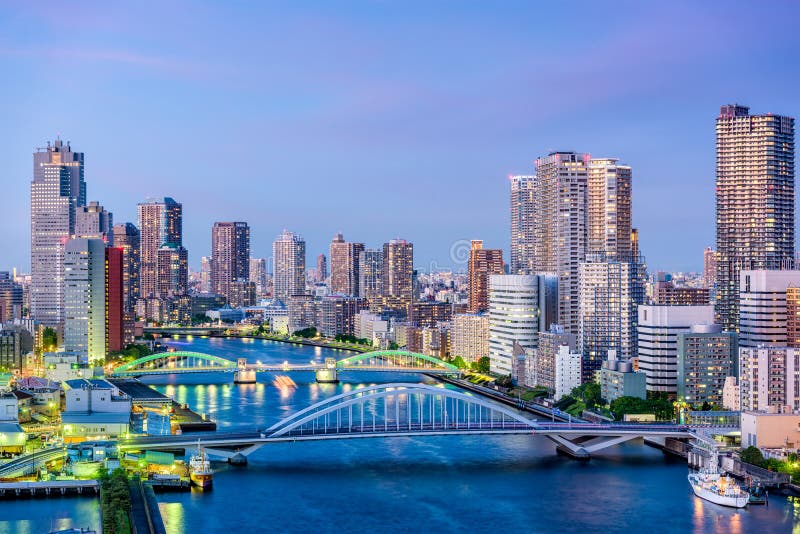 Vista Sumida Río Sumidagawa Desde El Puente Azumabashi De Azuma En ...
