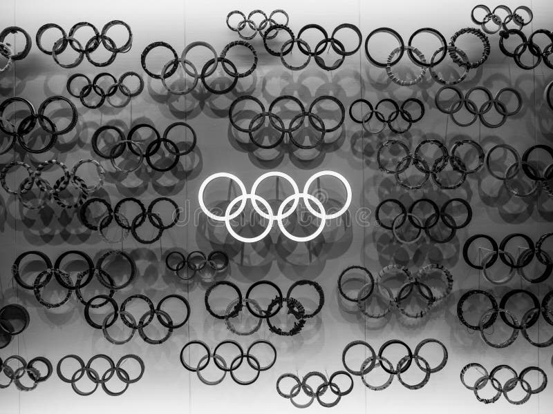 29 11 2019 - Tokyo, Japan: a Wall of Olympic Rings in the Olympic ...