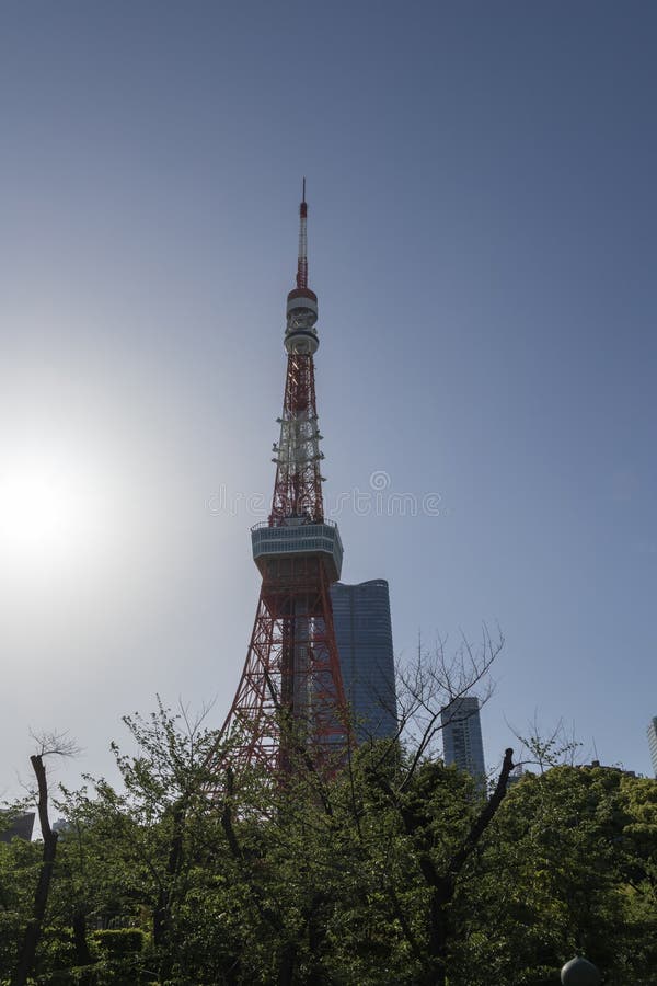 Tokyo Tower - Communications and Observation Tower in Tokyo Editorial ...