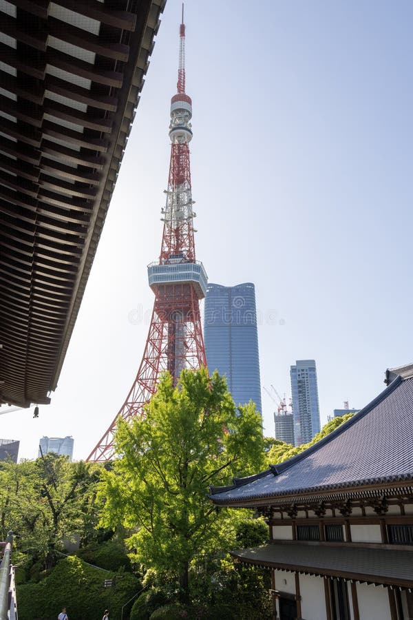 Tokyo Tower - Communications and Observation Tower in Tokyo Editorial ...