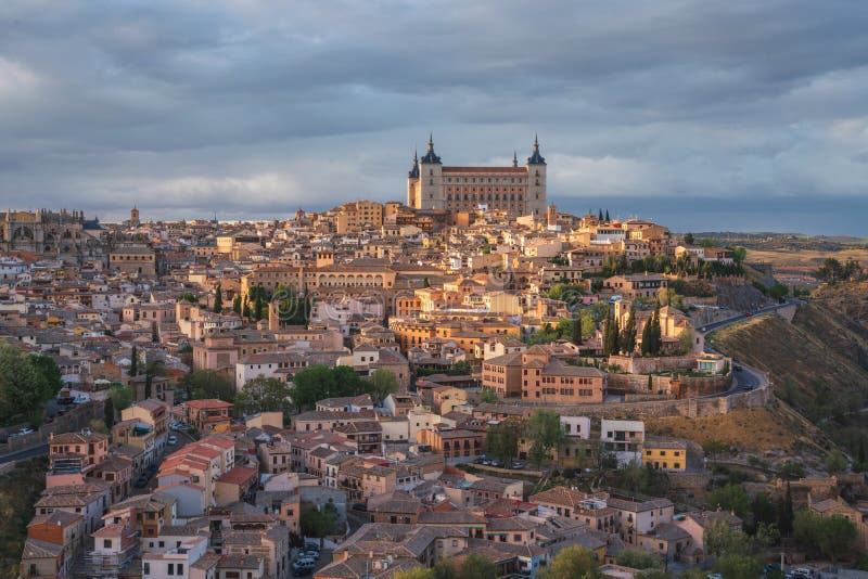 Toledo City Skyline at Sunset Stock Image - Image of tower, church ...