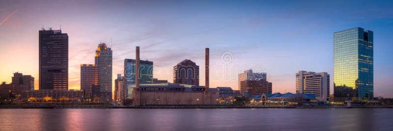 Toledo Ohio Skyline stock photo. Image of river, offices - 24512052