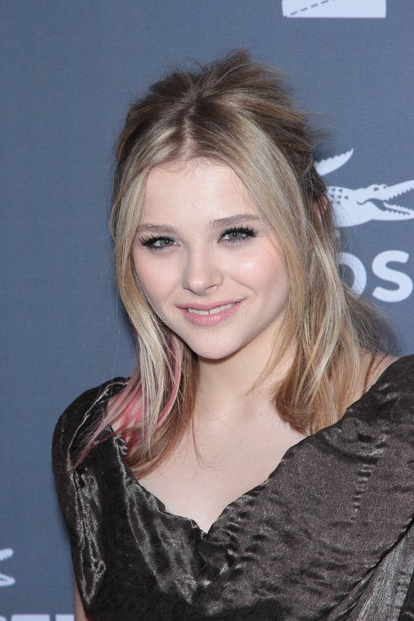 Tolerancia Moretz de Chloe fotografía editorial. Imagen de chile - 23572487