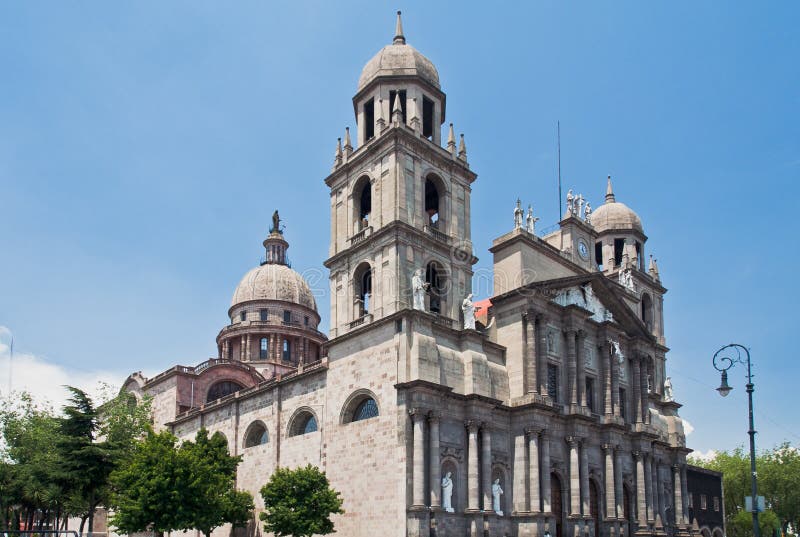 Catedral De La Torre Gemela De Toluca De Lerdo, México Imagen de archivo - Imagen de herencia ...
