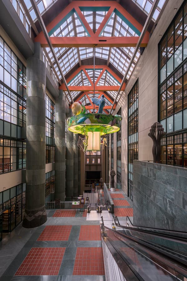 Los Angeles Public Library editorial photo. Image of escalator - 101707601