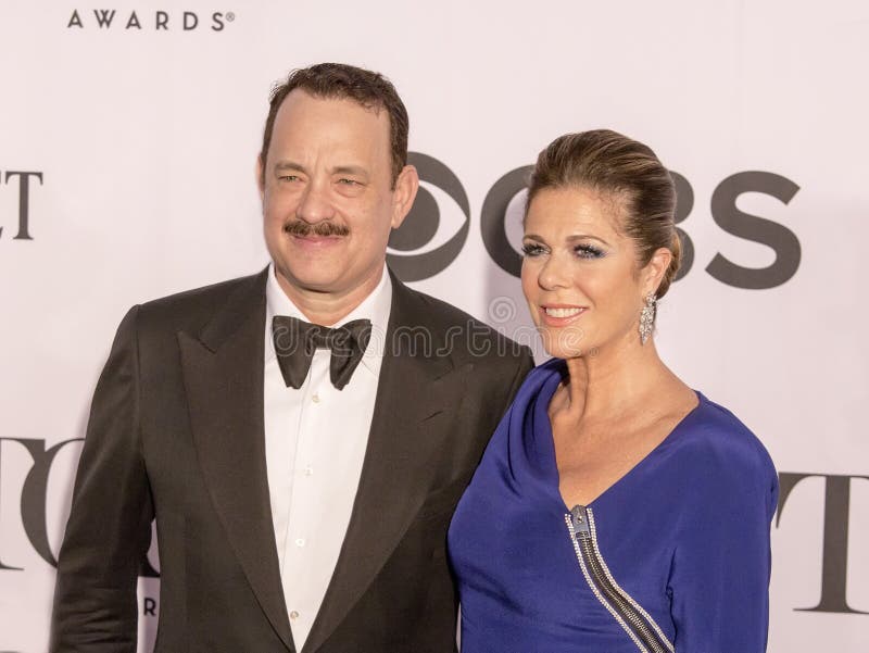 Tom Hanks en Rita Wilson redactionele fotografie. Image of rood - 31598552