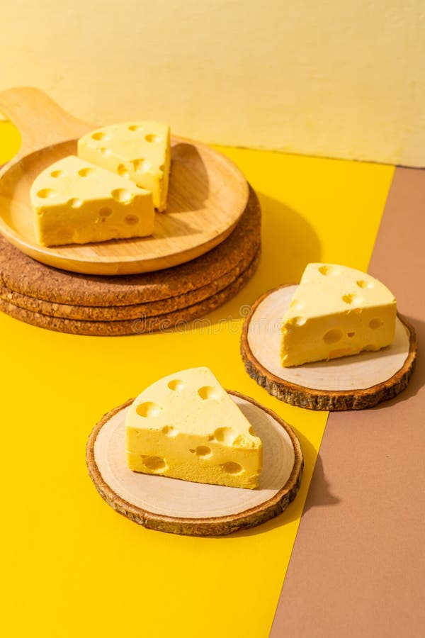 Tom & Jerry cheesecake stock image. Image of isolated - 192527017