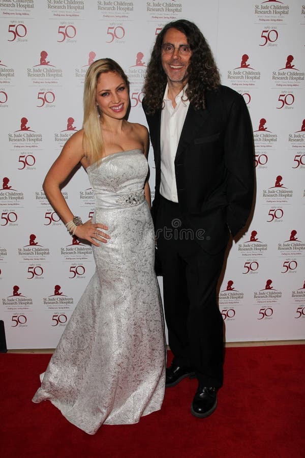 Tom Shadyac editorial photography. Image of children - 23273372