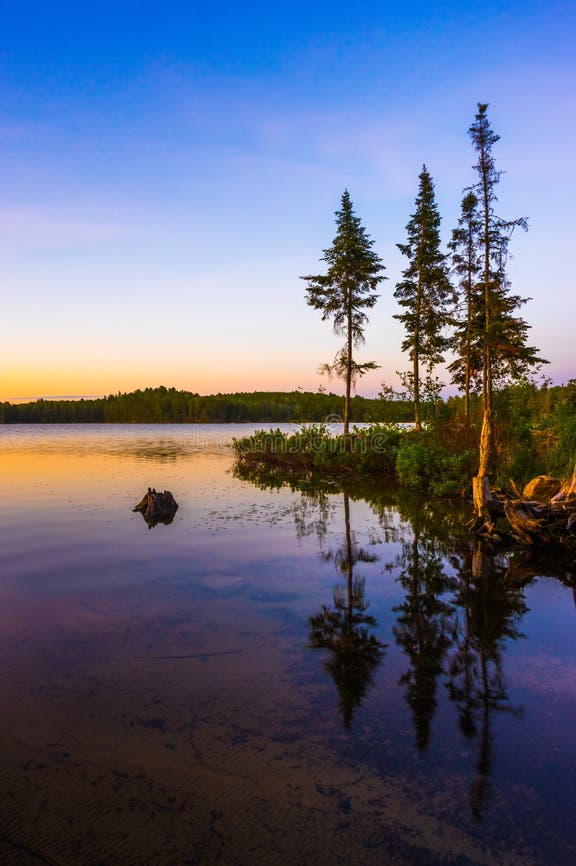 Tom Thomson Lake stock image. Image of park, sunset, view - 95726457