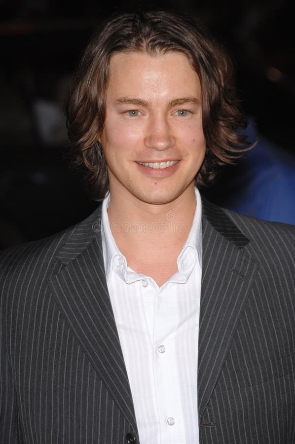 Tom Wisdom editorial photo. Image of paul, theatre, grauman - 24818536