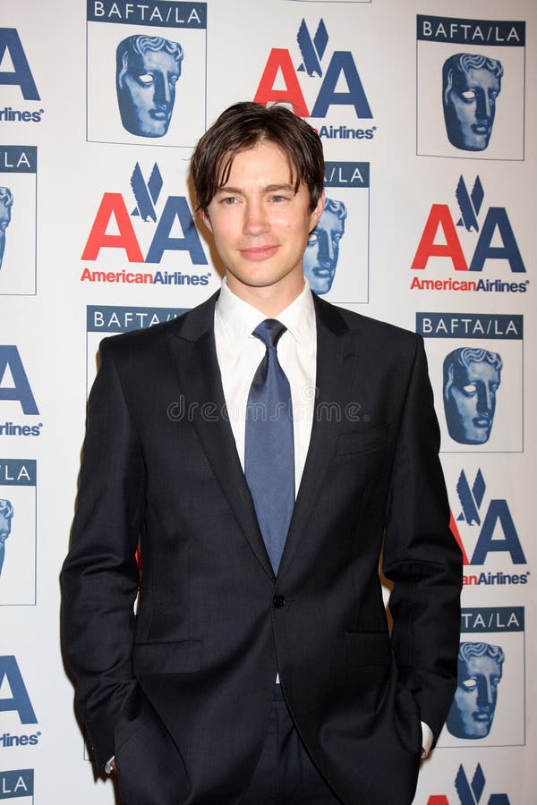 Tom Wisdom editorial photography. Image of wisdom, city - 38021852