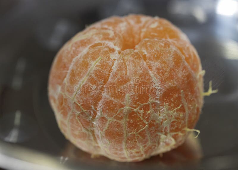 Toma De Un Tangerino Pelado Foto de archivo - Imagen de sabroso, dulce ...