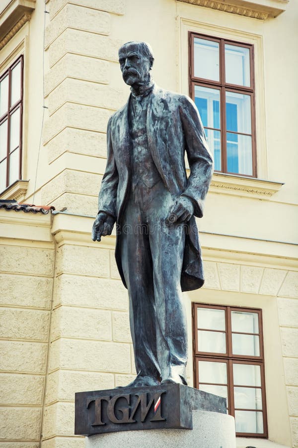 Statue Von Tomas Garrigue Masaryk- Und Gemeinschaftsflaggen, Pragu ...