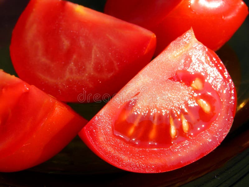 Tomates Coupées En Tranches Photo stock - Image du nourriture, sain ...