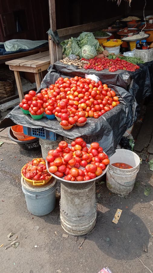 Tomatoes Outside of a Local Nigerian Market Stock Photo - Image of dish ...