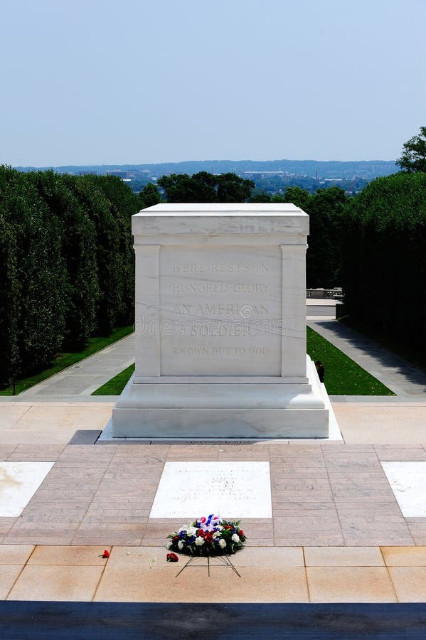 Tomb of the Unknown Soldier Editorial Photo - Image of death, monument ...