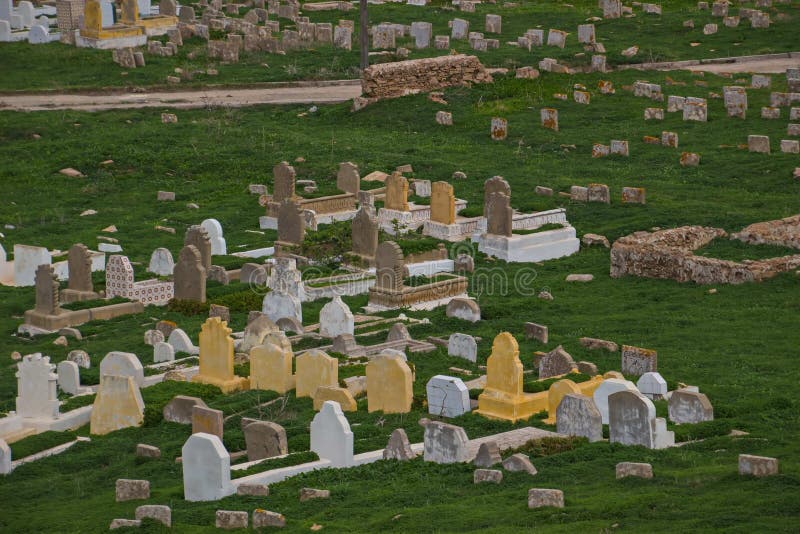 Tombe Musulmane Del Cimitero Rabat, Marocco Immagine Stock - Immagine ...