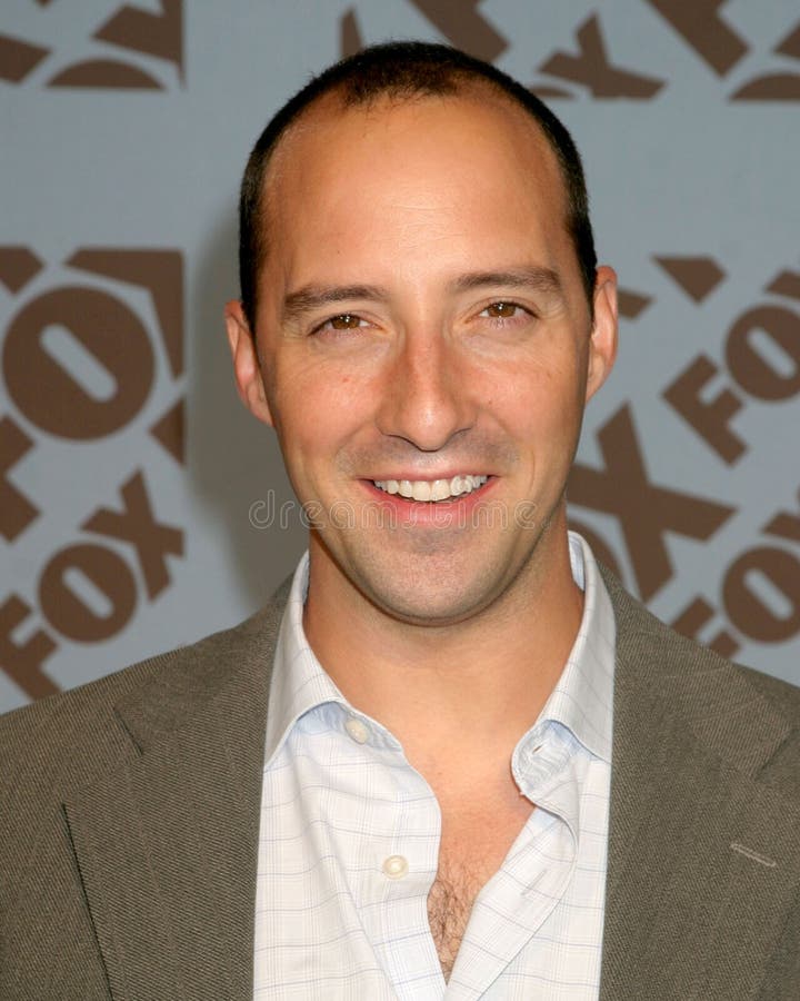 Tony Hale editorial photo. Image of upfronts, park, hale - 26358431