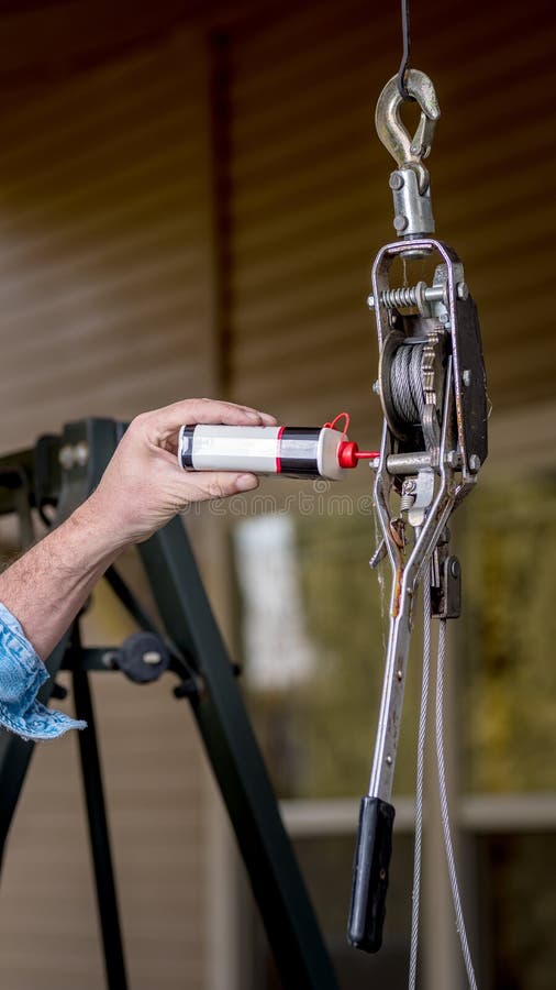 Tool Pulling Has Oil Applied Stock Photos - Free & Royalty-Free Stock ...