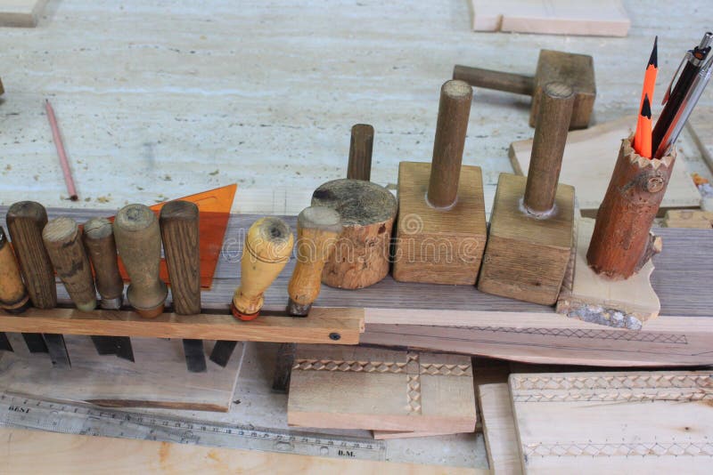 Craftsman carving wood stock image. Image of carve, handmade - 32552267