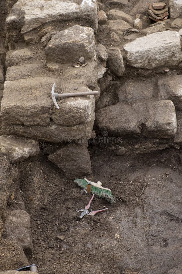 Tools on the Ground in an Archaeological Excavation, Work Tools Stock ...