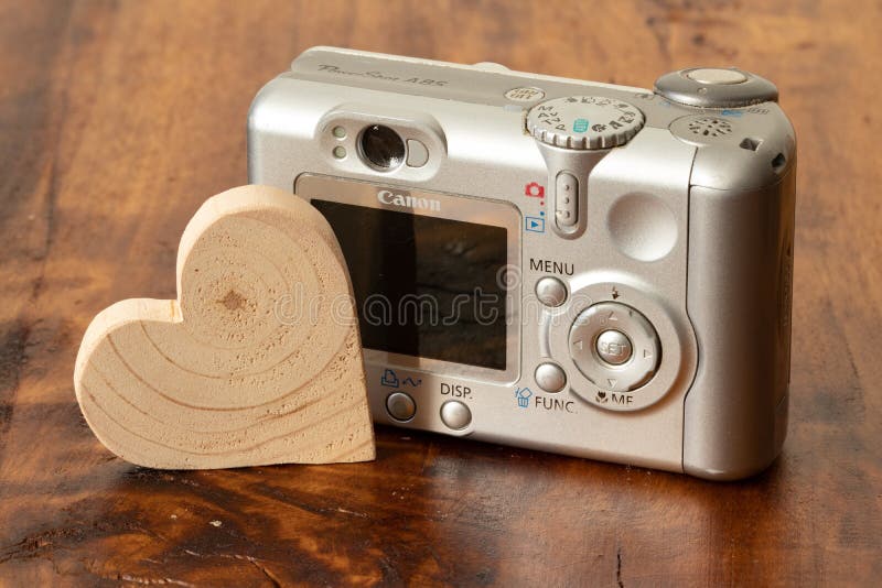 Old digital camera. editorial image. Image of display - 237501165