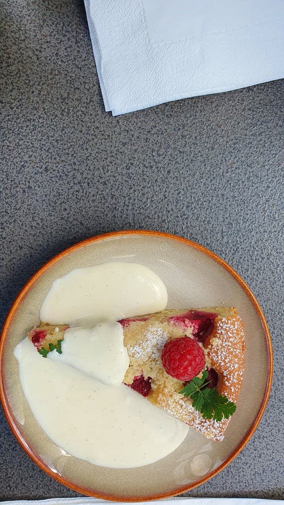 Top Down View of Raspberry Pie on Plate Stock Image - Image of ...