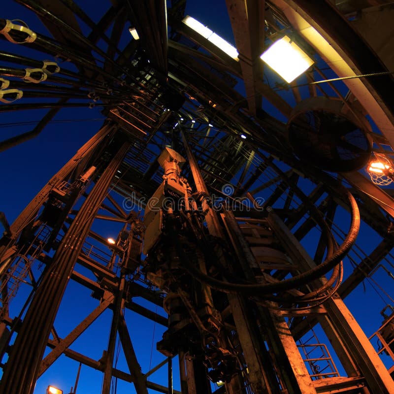 Top Drive System (TDS) Spinning for Oil Drilling Rig Stock Image ...