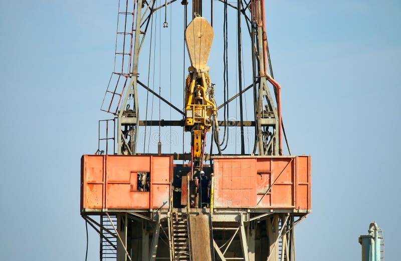 Top Drive System Oil Drilling Rig Stock Photo - Image of production ...