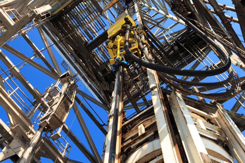 Top Drive System (TDS) Spinning for Oil Drilling Rig Stock Image ...