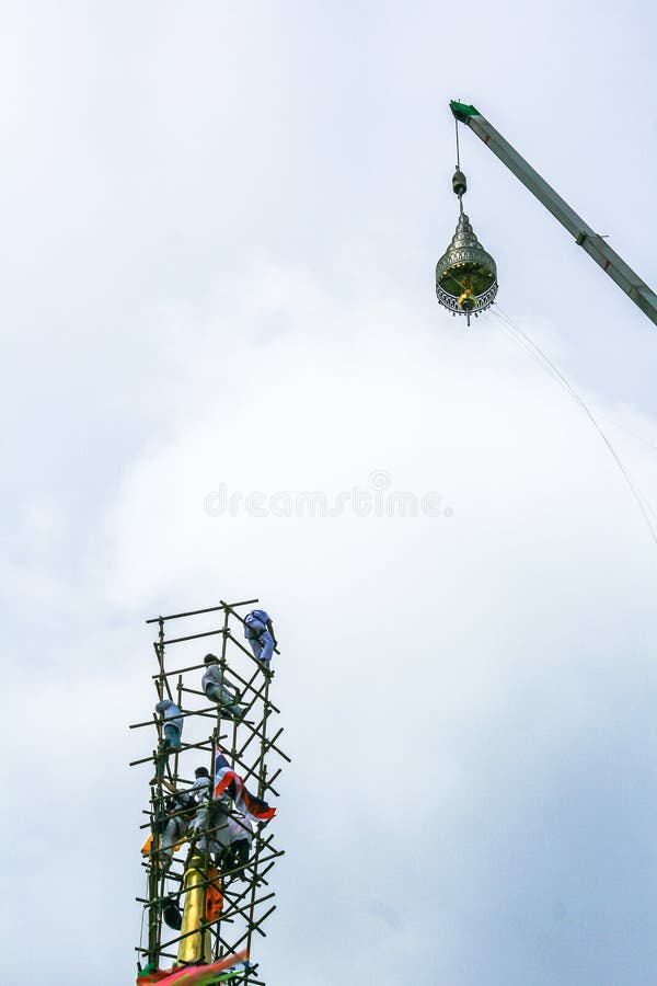 Top of Pagoda editorial stock image. Image of gold, ceremony - 92344834