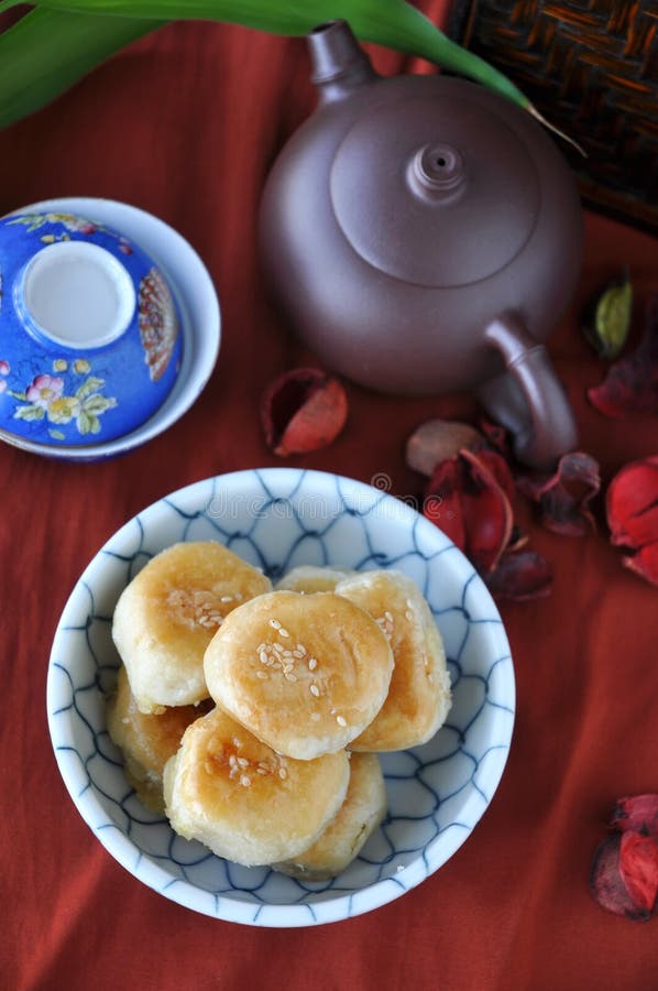 Chinese pastry and tea stock image. Image of oriental - 29254741