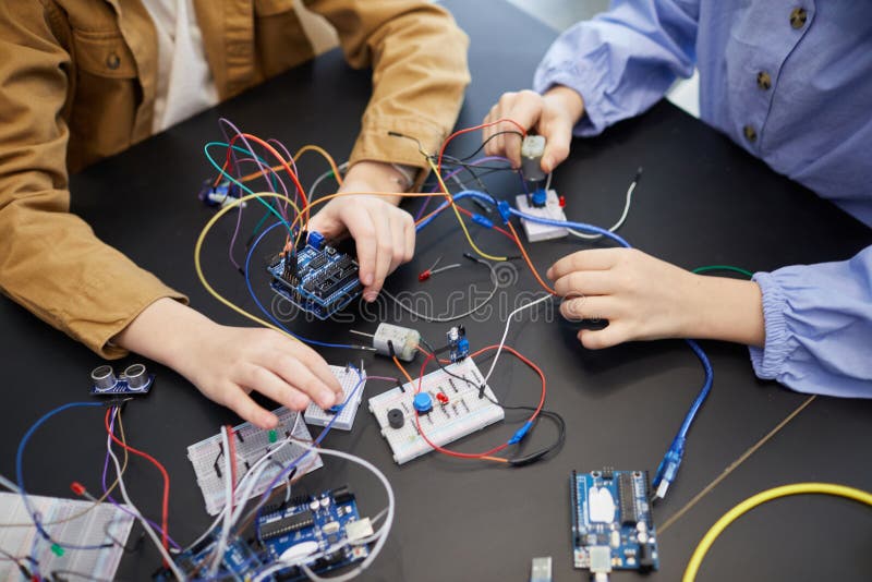 Children Experimenting in Engineering Class Stock Photo - Image of ...