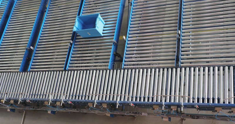 Top View Conveyors stock video. Video of plastic, belt - 179079031